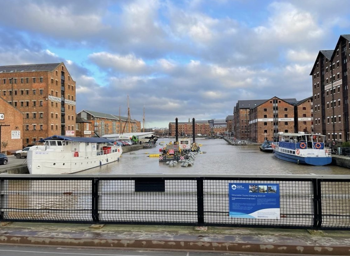 Gloucester Docks dredging project enters final stages - Dredging Today