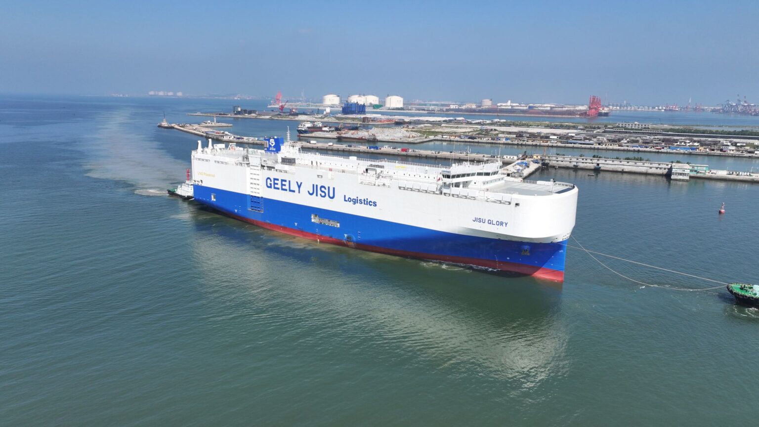 NYK Line adds new 7,000 CEU LNG-fueled car carrier to roster